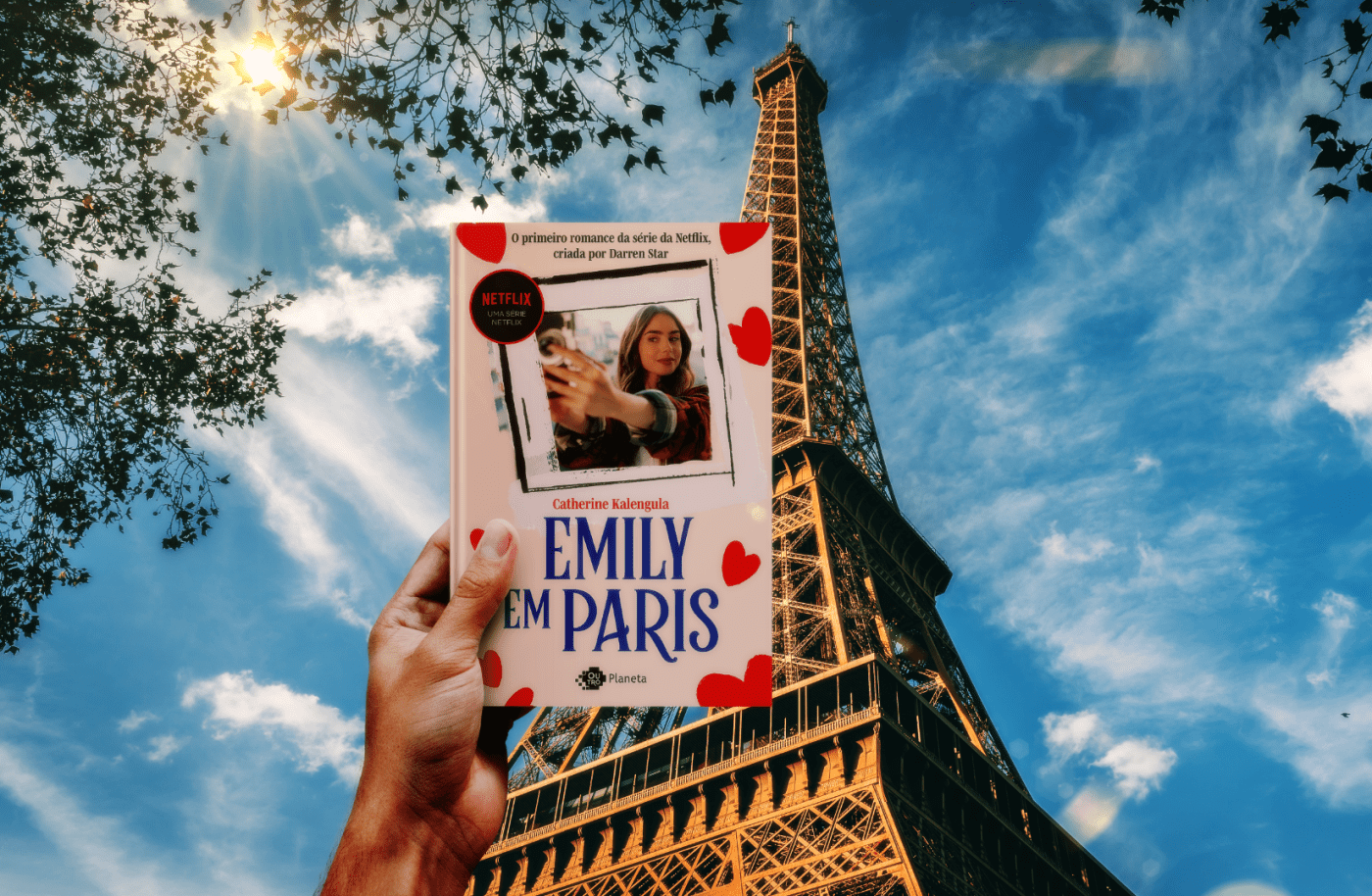 Emily em Paris – Um livro para recordar